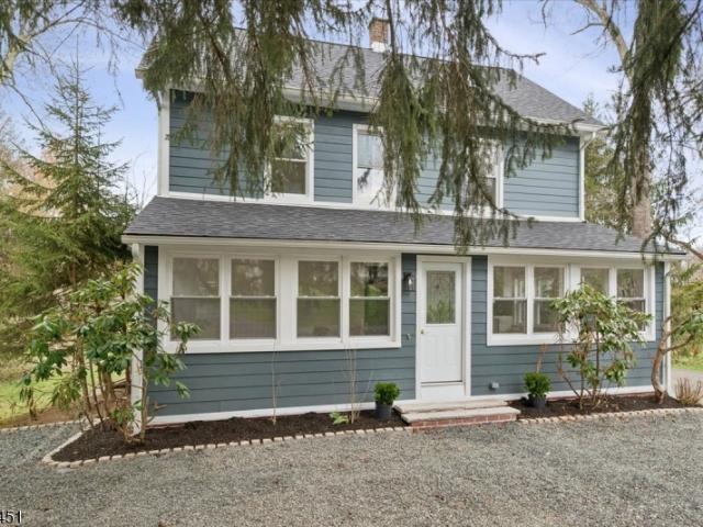 686 Meyersville Rd