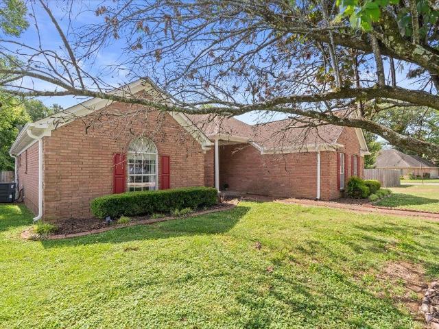 686 radiance dr