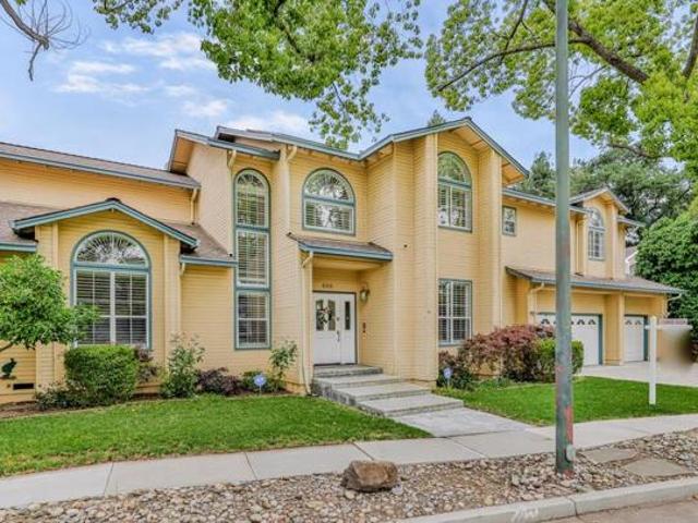 686 Regas Dr, Campbell, CA 95008