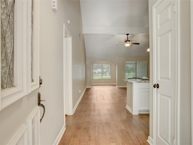 686 W Country Grove Circle