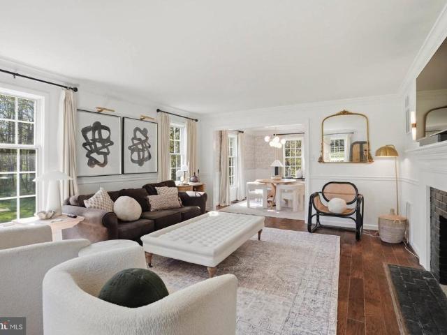 6876 Mink Hollow Road