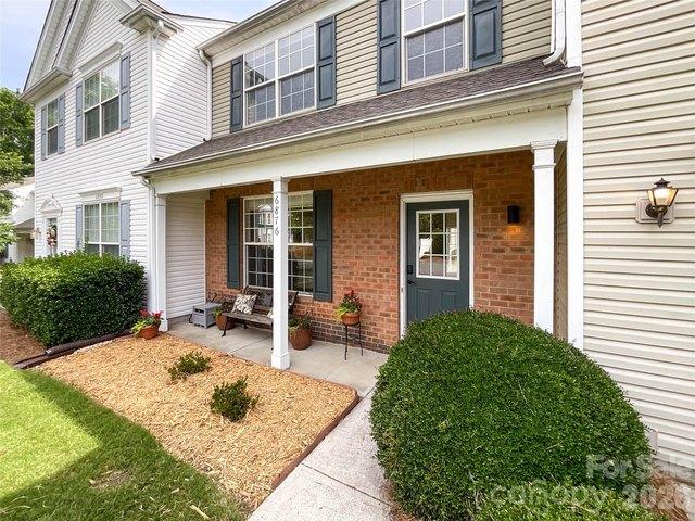 6876 Rothchild Dr, Charlotte, NC 28270