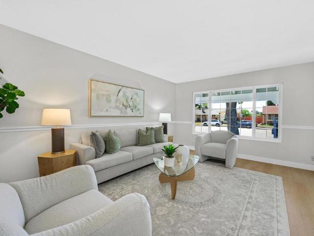 6877 Rayland Ct
