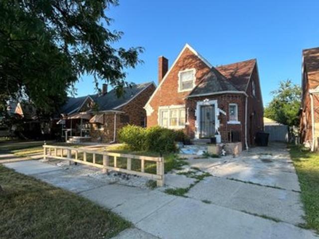 6878 Abington Ave, Detroit, MI 48228