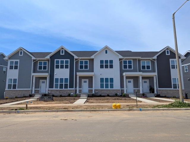 6870 Belle Fontaine Blvd, Middleton, WI 53562