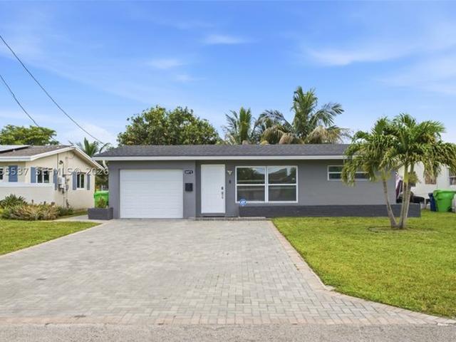 6871 NW 28th St, Sunrise, FL 33313