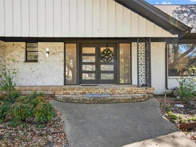 6873 Greenwich Lane