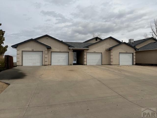 687 693 E Laporte Dr, Pueblo West, CO 81007