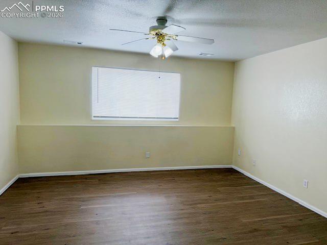 687 693 E Laporte Drive