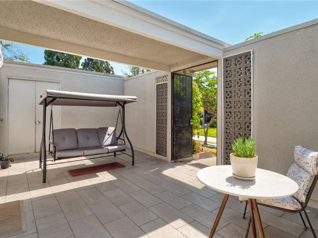687 Avenida Sevilla B