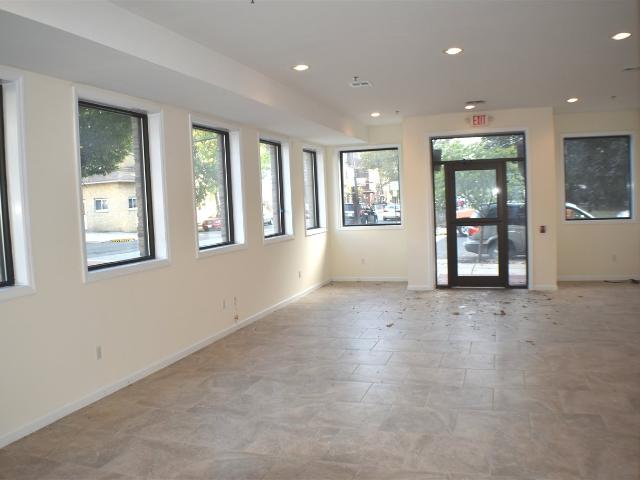 687 Avenue A # 1A