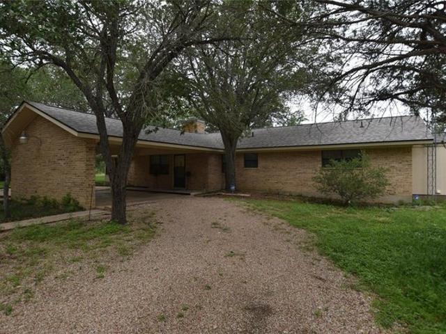 687 FM 812 Rd, Red Rock, TX 78662