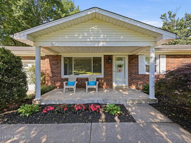 687 Meadowbrook Dr