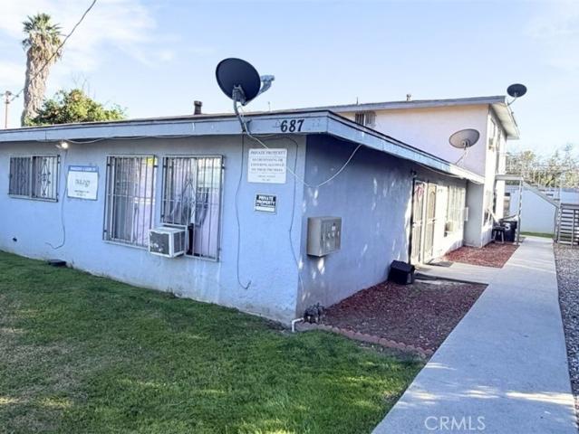 687 W 17th St, San Bernardino, CA 92405 | MLS #PW26067 | Compass