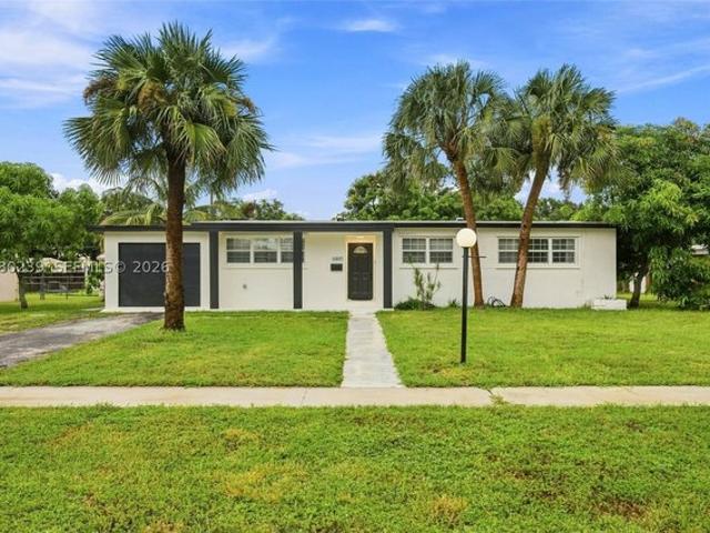 6885 NW 14th Ct, Plantation, FL 33313