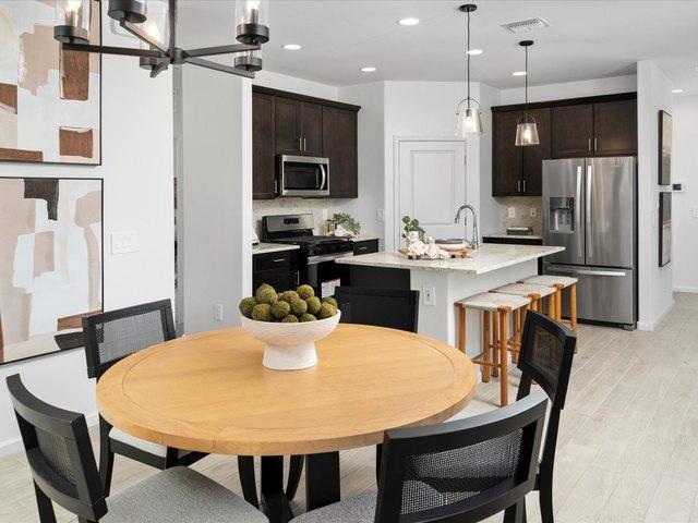 6885 W Sweetshade Ln, Tucson, AZ 85757