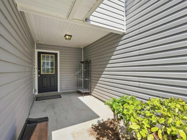 6886 Gallant Circle SE 20