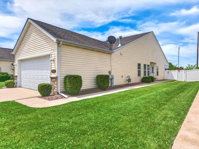 6888 Meadow View Lane