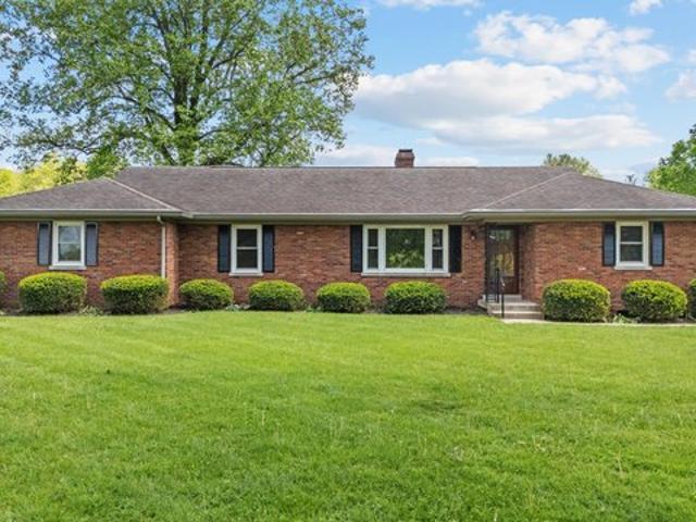 6888 Midway Rd, Midway, KY 40347