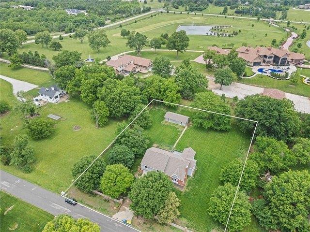 6888 W 185th Ter, Stilwell, KS 66085