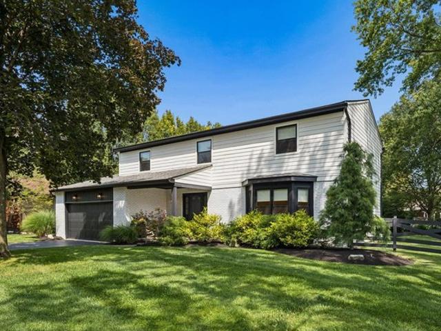 6880 Clydeway Ct, Worthington, OH 43085