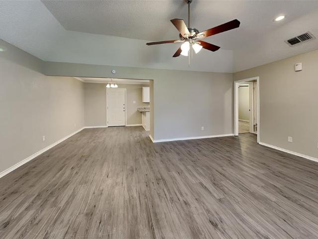 6880 Hickory Hollow Lane