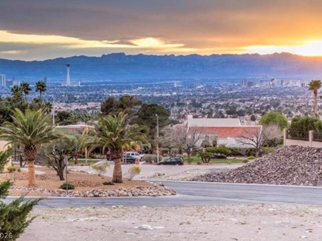 6881 Mountridge Drive