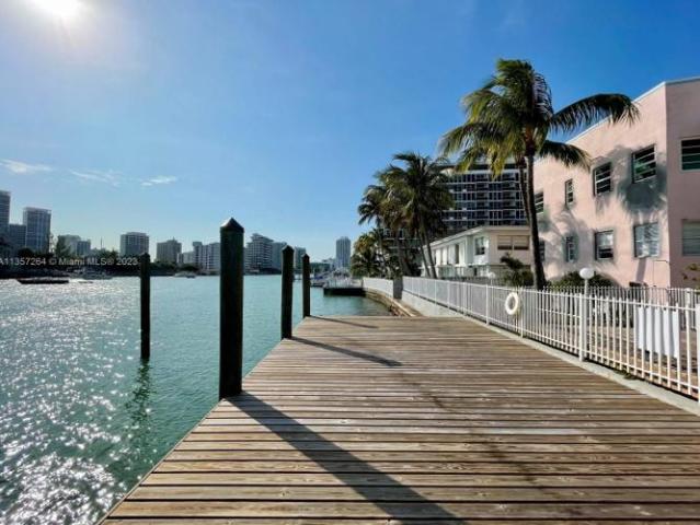 6881 Bay Dr #11, Miami Beach, FL 33141