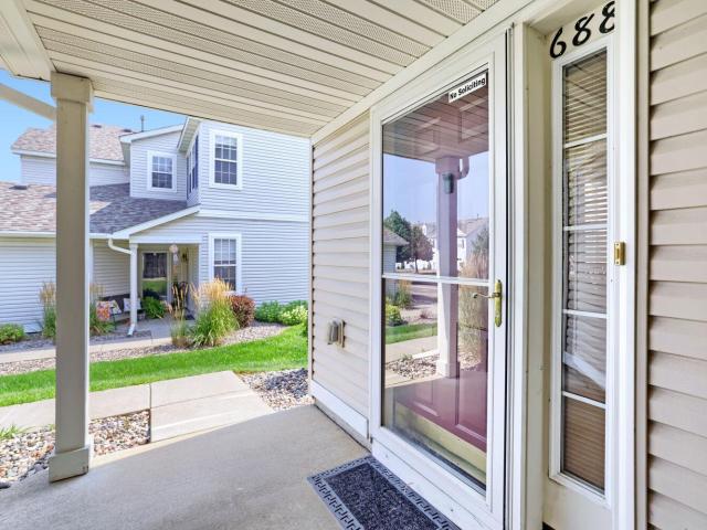 688 Cobblestone Way