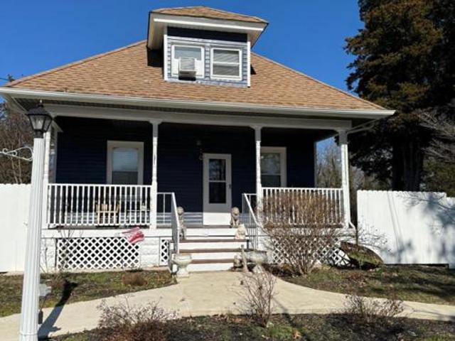 688 E Sherman Ave, Vineland, NJ 08360