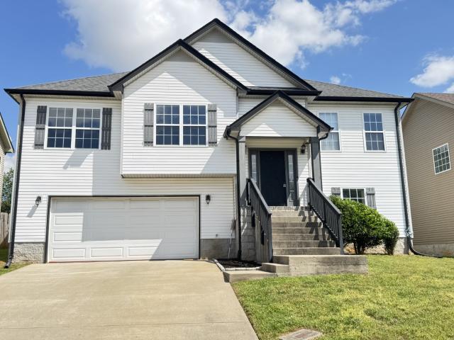 688 Fox Trail Ct