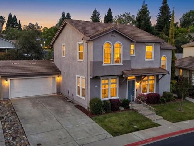 688 Humbert St, Folsom, CA 95630
