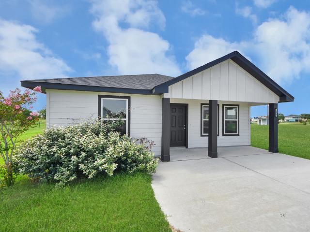 688 Swallow Drive