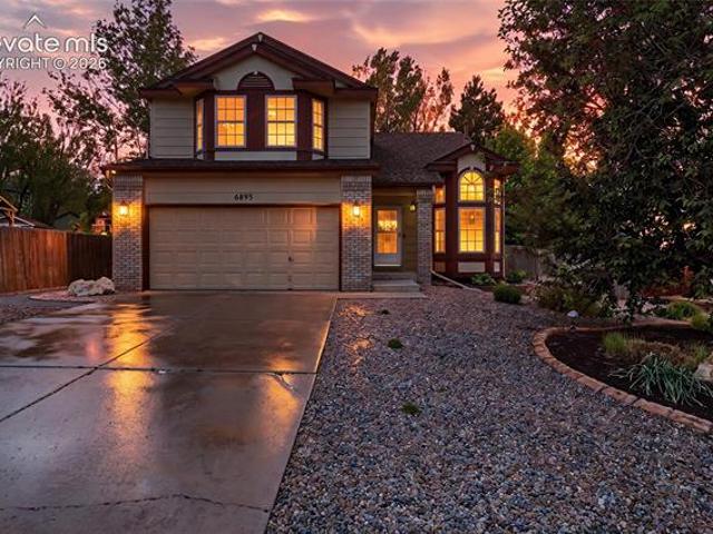 6895 Quicksilver Drive