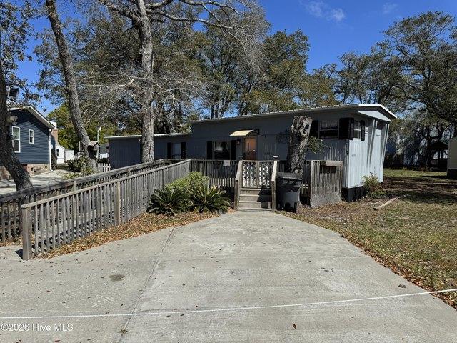 6895 14th St SW, Ocean Isle Beach, NC 28469