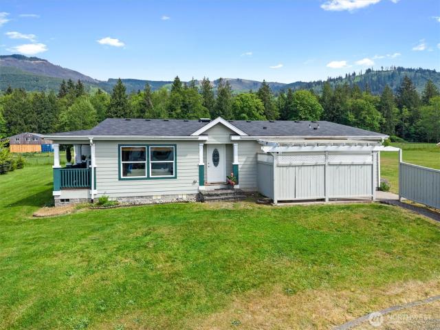 6896 Goodwin Rd