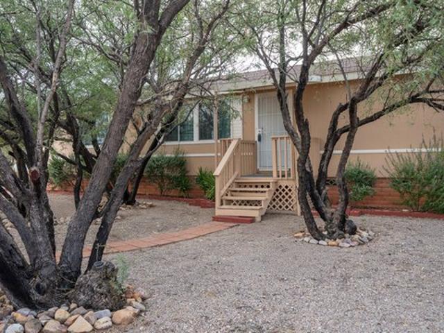 6898Y S Lightning Ranch Rd, Hereford, AZ 85615