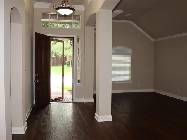 6899 Branch Trail