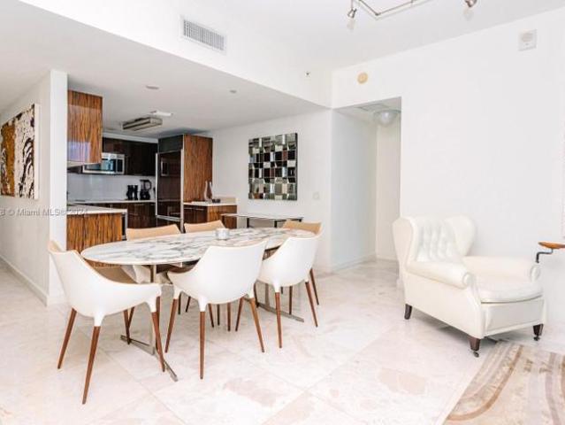 6899 Collins Ave #1006, Miami Beach, FL 33141