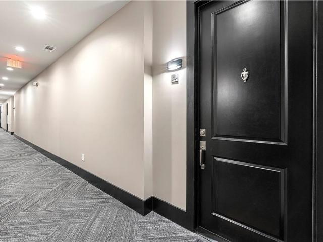 6890 Peachtree Dunwoody Road 301