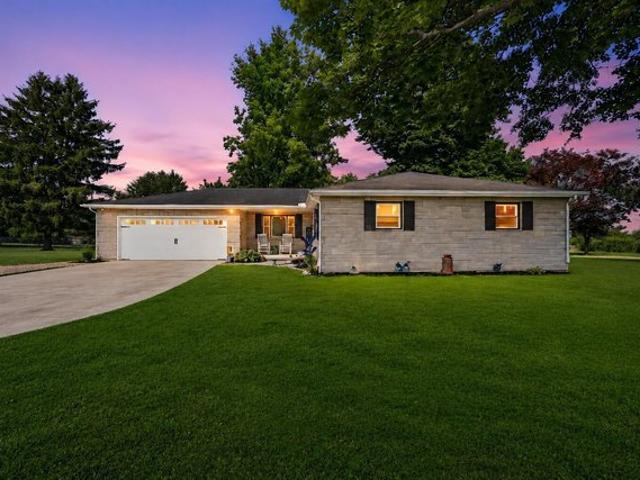 6890 State Route 13 NE, Somerset, OH 43783