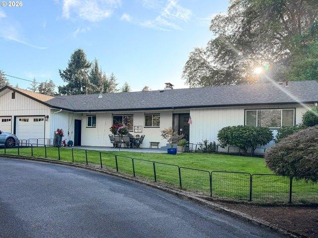 6890 SE Canyon St, Salem, OR 97317