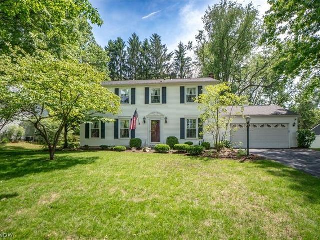 6890 Waltham St NW, Canton, OH 44708