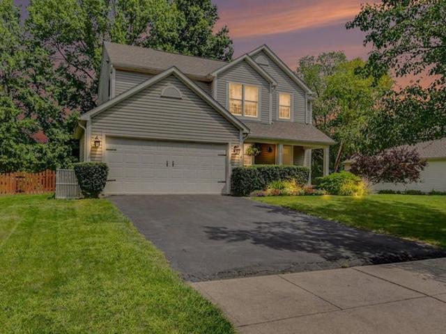 6891 Olga Ct, Westerville, OH 43082