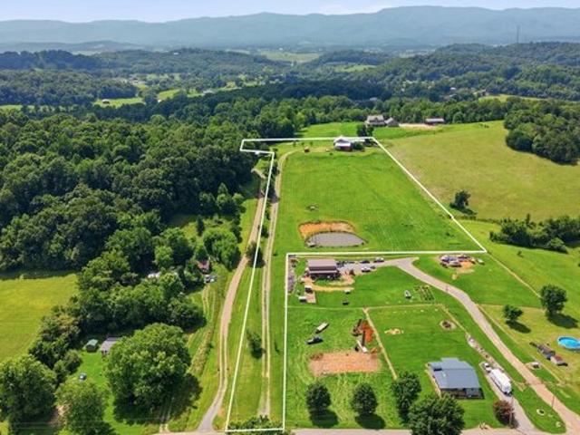 6892 Old Stage Rd, Chuckey, TN 37641