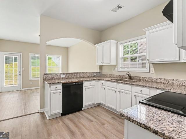 6892 Grand Hickory Drive