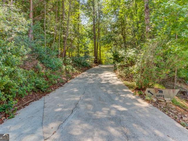 6893 Lakeside Pl, Gainesville, GA 30506
