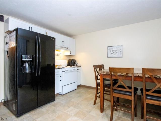 689 Colony Road
