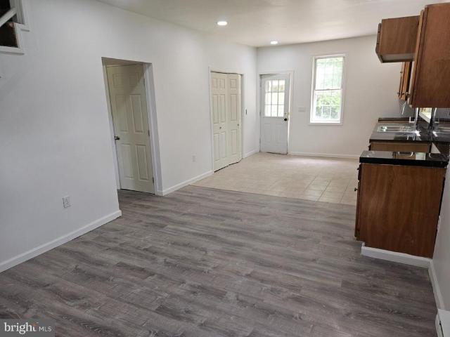 689 Barnesville Drive