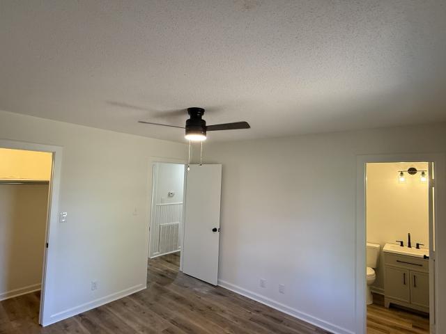 689 Debbie Dr